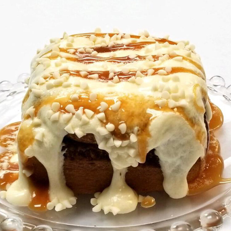Order Cinnamon Rolls Online | Cinnamom Bakery